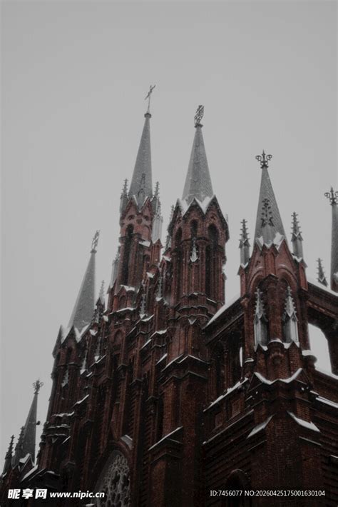 哥特式建筑尖顶雪景摄影图建筑景观自然景观摄影图库昵图网