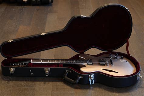 Minty 2014 Gibson Dave Grohl Signature Dg 335 Semi Hollow Electric