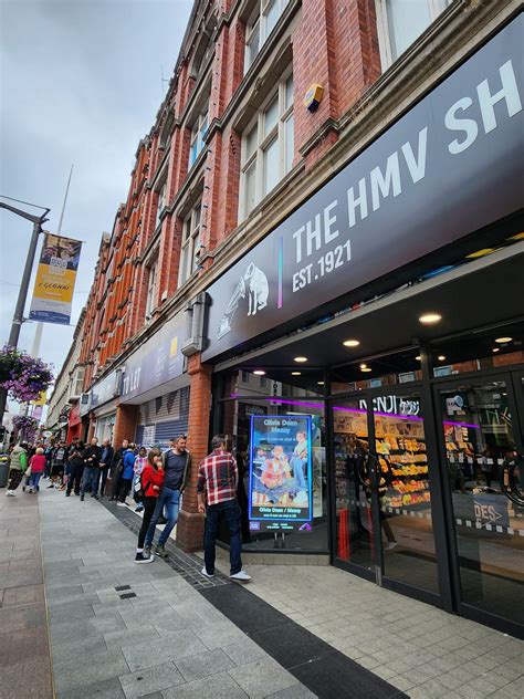 Vinyl Is A Thing Of Beauty Hmv Returns To Ireland After Eight Years