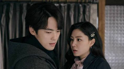 Bantah Pacaran Kini Heboh Foto Diduga Kim Jung Hyun And Seo Ji Hye Kencan