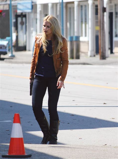 Jennifer Morisson On The Set Of Ouat 19 August 2014 Courtesy