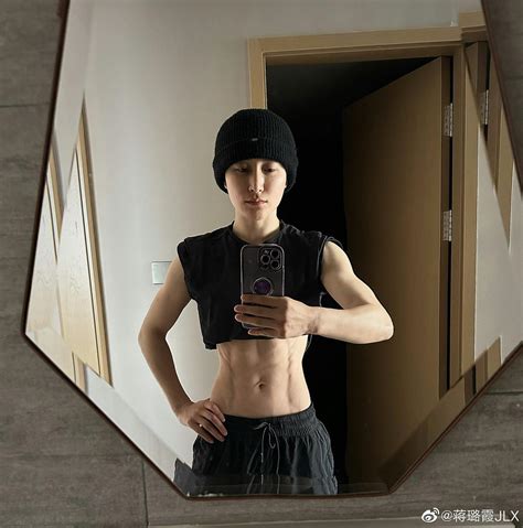 蒋璐霞 Jiang Luxia｜演员actress Photo Credits Weibo蒋璐霞jlx Operationredsea Honghaixingdong Tongli