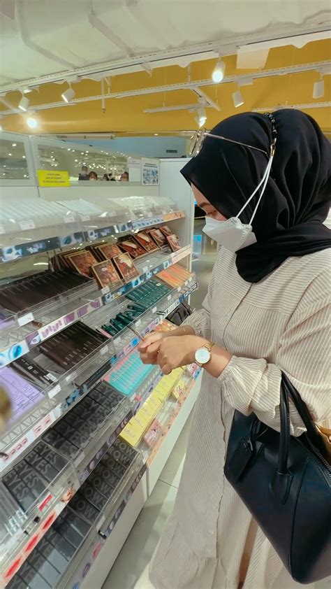 Surga Belanja Buat Para Cewek Belanja Di Toserba Terlengkap Kkv Surga Belanja Buat Para