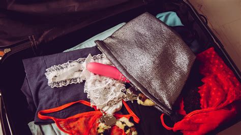 11 Micro Sex Toys Da Tenere Nella Pochette Vanity Fair Italia