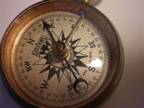 Vintage Antique Compass 1915 Beautiful Condition