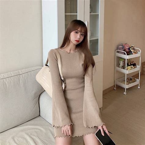 Aoykaclothes New Arrived มินิเดรสแขนยาว