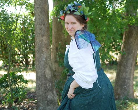 Diy Renaissance Fair Costume Tips For Your First Festival The Cozy