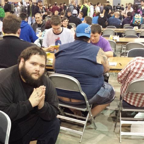 Man Takes Photos Of Buttcracks At Magic The Gathering Event And Its Literally The Best Thing
