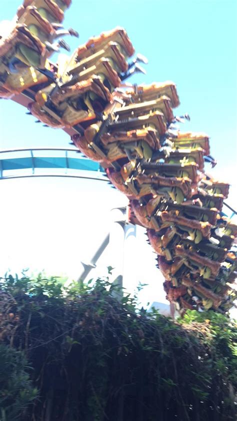 [dueling Dragons Universal Orlando] Was The Best Coaster Ever To Me So Here Is Rare New Photo