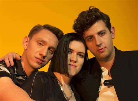 Oliver Sim „es Wird Definitiv Mehr Musik Von The Xx Geben Musikexpress