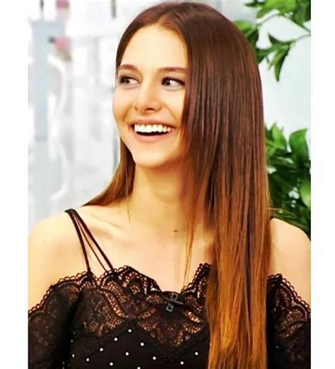 Ezgi Asaroglu Görsel 36