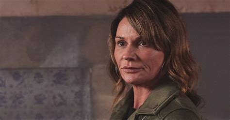 Itv Emmerdale Star Teases Chas Dingles Fate After Death Twist As