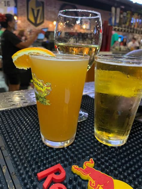 Restaurant And Bar Drinks Food And Gaming Henderson Nv Johnny Macs