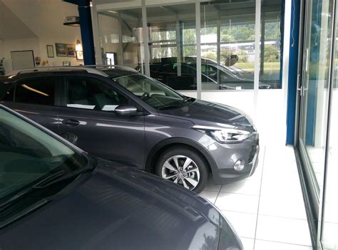 Unser Showroom Garage Patrick Schaad Ag