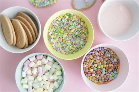 Decorating Easter Biscuits Oh So Busy Mum