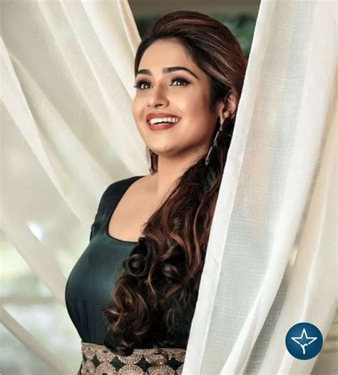 Vidhya Mohan Actress Wiki Height Weight Age Biography And More