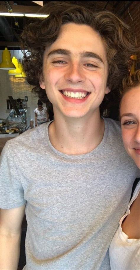 Pin Von M Auf Timothee Chalamet Schöne Menschen The Perfect Guy
