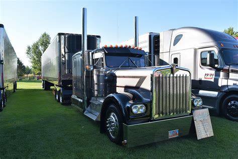 Semi Truck Shows And Events Across The Us Pride Transport