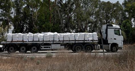 220 камиони со помош влегоа денес во Газа тврди израелската армија Кајгана