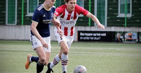 Jongeling Cas Snoeks Is Op Zijn Plaats Bij Top ‘die Jongen Doet Het Simpelweg Uitstekend