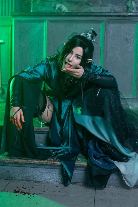 Qi Rong 戚容 Косплей Благословение Лайн арт