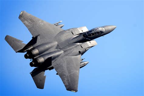Top 11 Biggest Fighter Jets In The World · Aerocorner