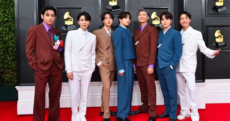 สมาชิกวงบอยแบนด์ Bts เตรียมทยอยเข้ากรม ต้นสังกัดยืนยันมีแผนกลับมารวมวง