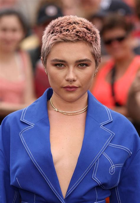 Florence Pugh At Oppenheimer Premiere Photocall At Trafalgar Square In