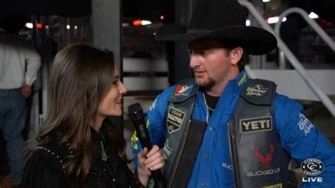 Statler Wright And Calgary Stampedes Urgent Delivery Stack Up For 90 To Get Bracket 5 Sweep R