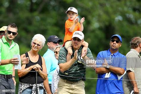 Golf Cheer Photos And Premium High Res Pictures Getty Images