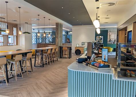 Holiday Inn Manchester Airport T2 Review