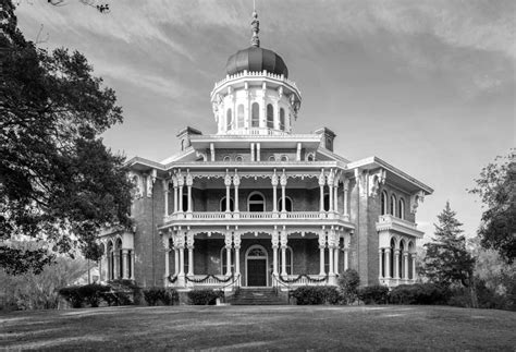 Natchez Plantation Homes