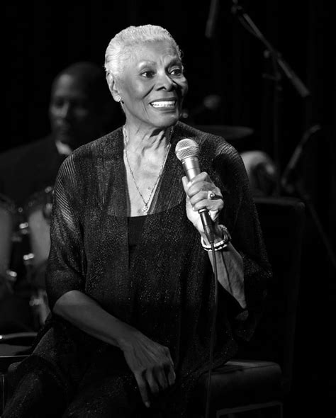 Dionne Warwick Gravou Música Por Causa Nobre E Fez História Metrópoles