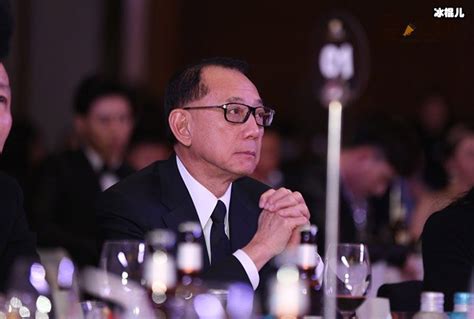 香港娱乐大亨杨受成是香港首富？英皇创立过程起底 明星 冰棍儿网