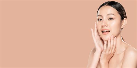 All The Benefits Of Malic Acid For Skin And How To Use It