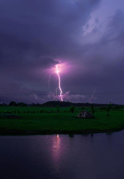 Premium Photo Lighting Flash