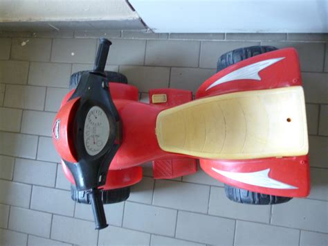 Dětská Elektrická čtyřkolka Quad Ducati Corse Použitá Bez Baterie