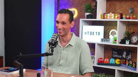 על הרגליים אסף נפרן מארח את אורי סלונים Youtube