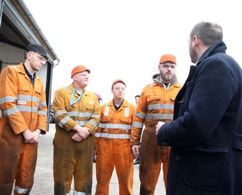 Reaseheath College And First Bus Welcome Roads Minister During National