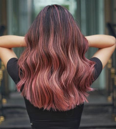 20 Beautiful Rose Gold Balayage Hairstyles To Hop On The Trend