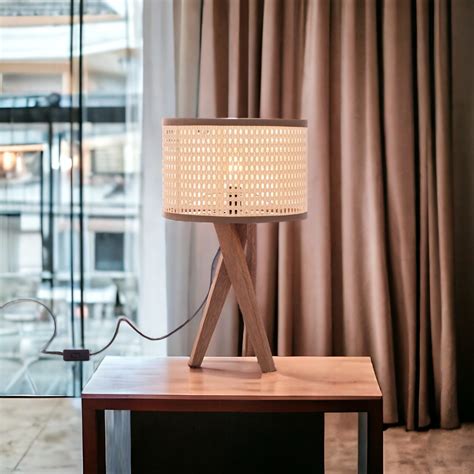 Abajur De Mesa Modelo Paris Com Cúpula Indiana Trabalhada Pés Em