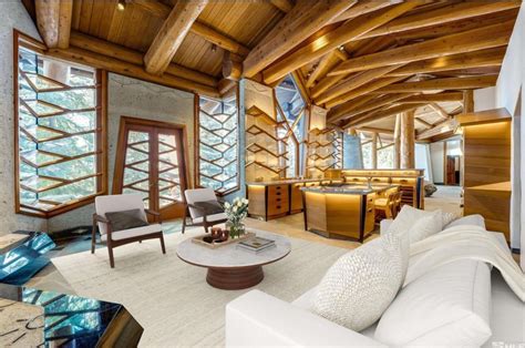 Designed With Massive Scale Timbers Rzillowgonewild