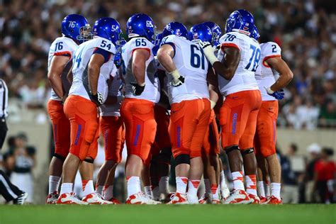 Boise State Football Epic Win Proves Broncos Still Alive In Mwc Race