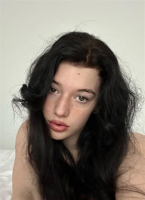 Hi 👋🏻 How Is Your Day R Freckledgirls