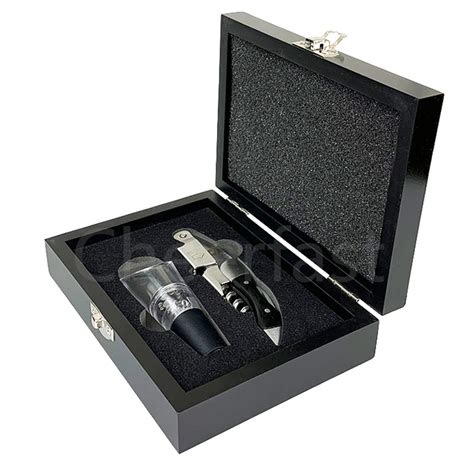 Wine Corkscrew Andpourer T Set（black And Red Wood Box） Wine