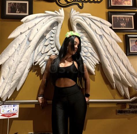 Moni Model 7864809527 Located In Florida Miami