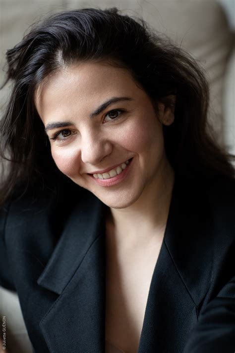 Joanna Khalaf Les Unes Et Les Autres