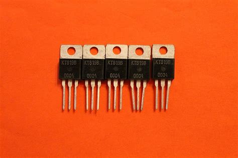 Transistor silicone KT819V analogue 2N5492, 2N5494, 2N6099, 2N6130 USSR ...