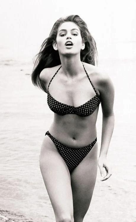 Cindy Crawford In 80s And 90s Roldschoolhot