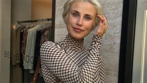 ‘filled With Beautiful Men Womans Bunnings Dating Tip Divides Aussies Au